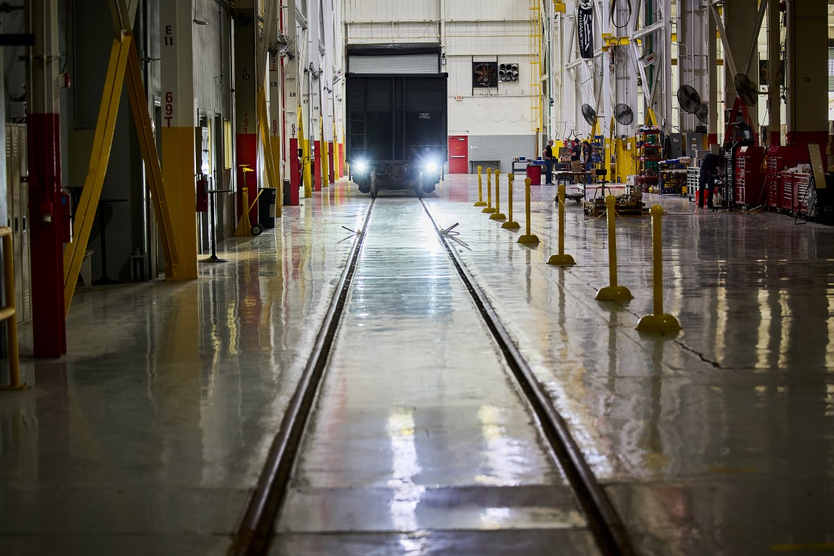 The Benefits of Autonomous Freight Solutions (By Intramotev)